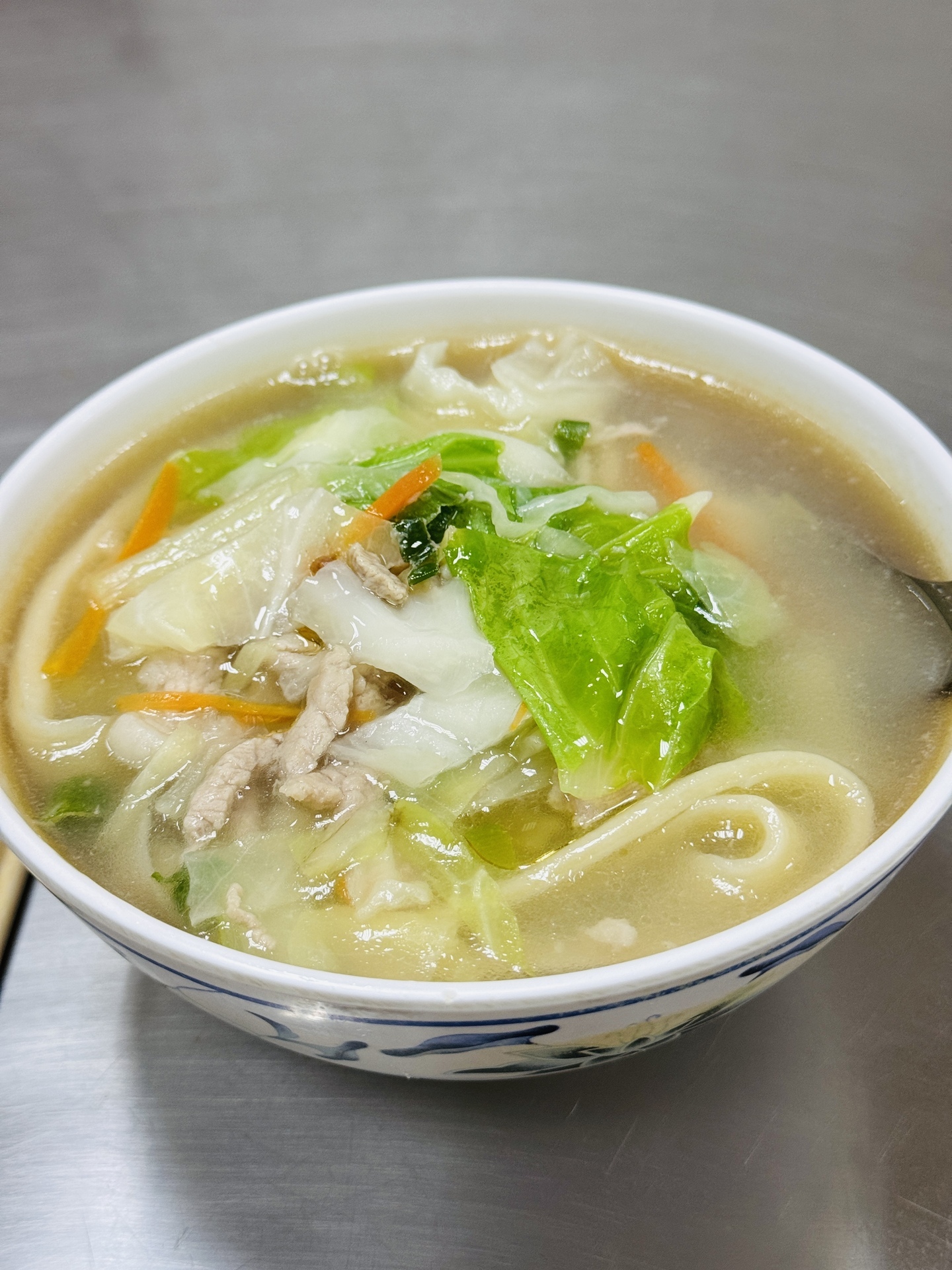 徒然日記202505xx/【台湾🇹🇼202503】㉕ 周記手工家常麺 / 素朴なタンメンが美味い！/ 現地YouTuberさん紹介のお店: 徒然日記/24hirofumi